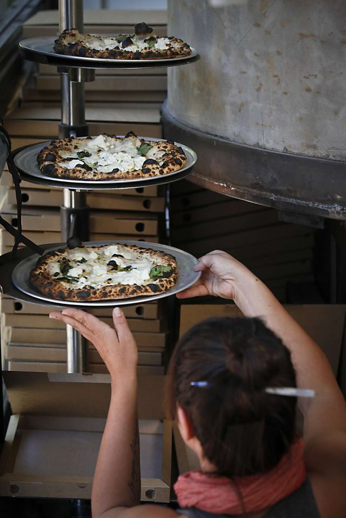 Del Popolo pizza truck