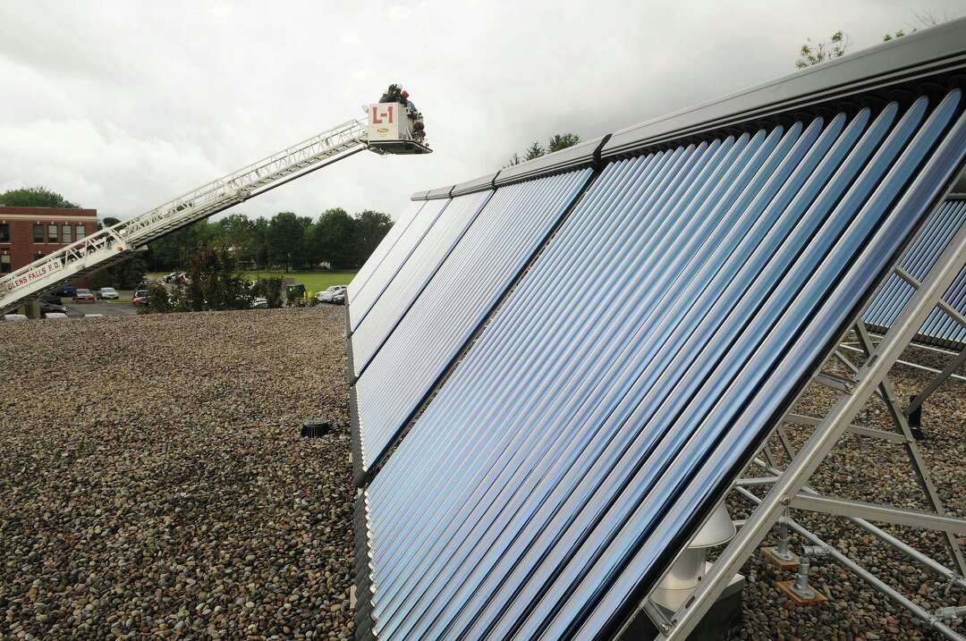 Hospital unveils solar project