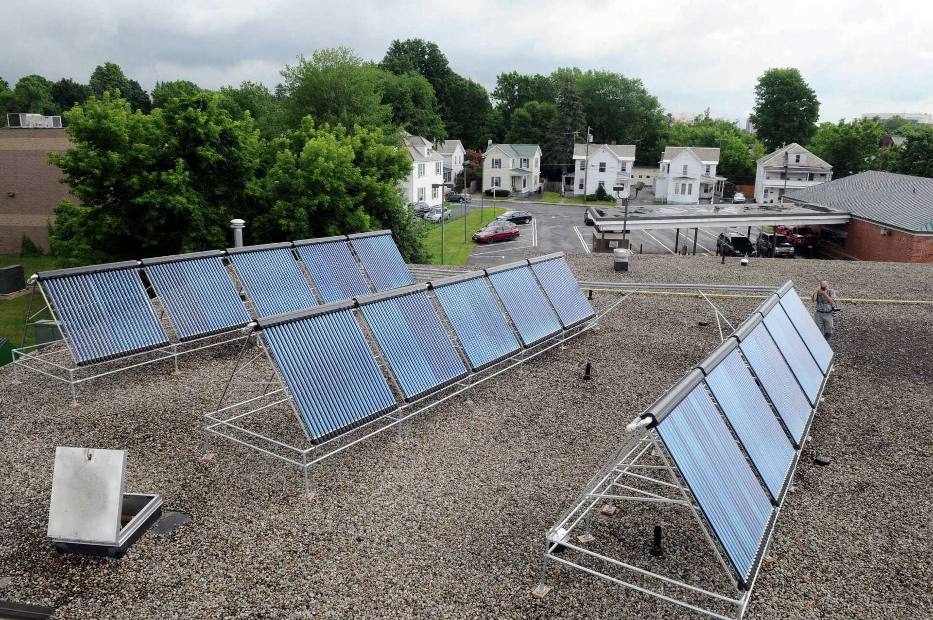 Hospital unveils solar project