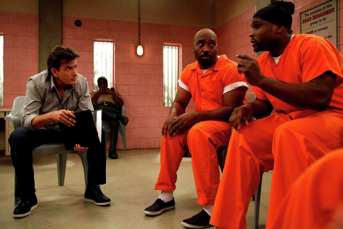 'Anger' plays it safe among edgier Thursday FX sitcoms