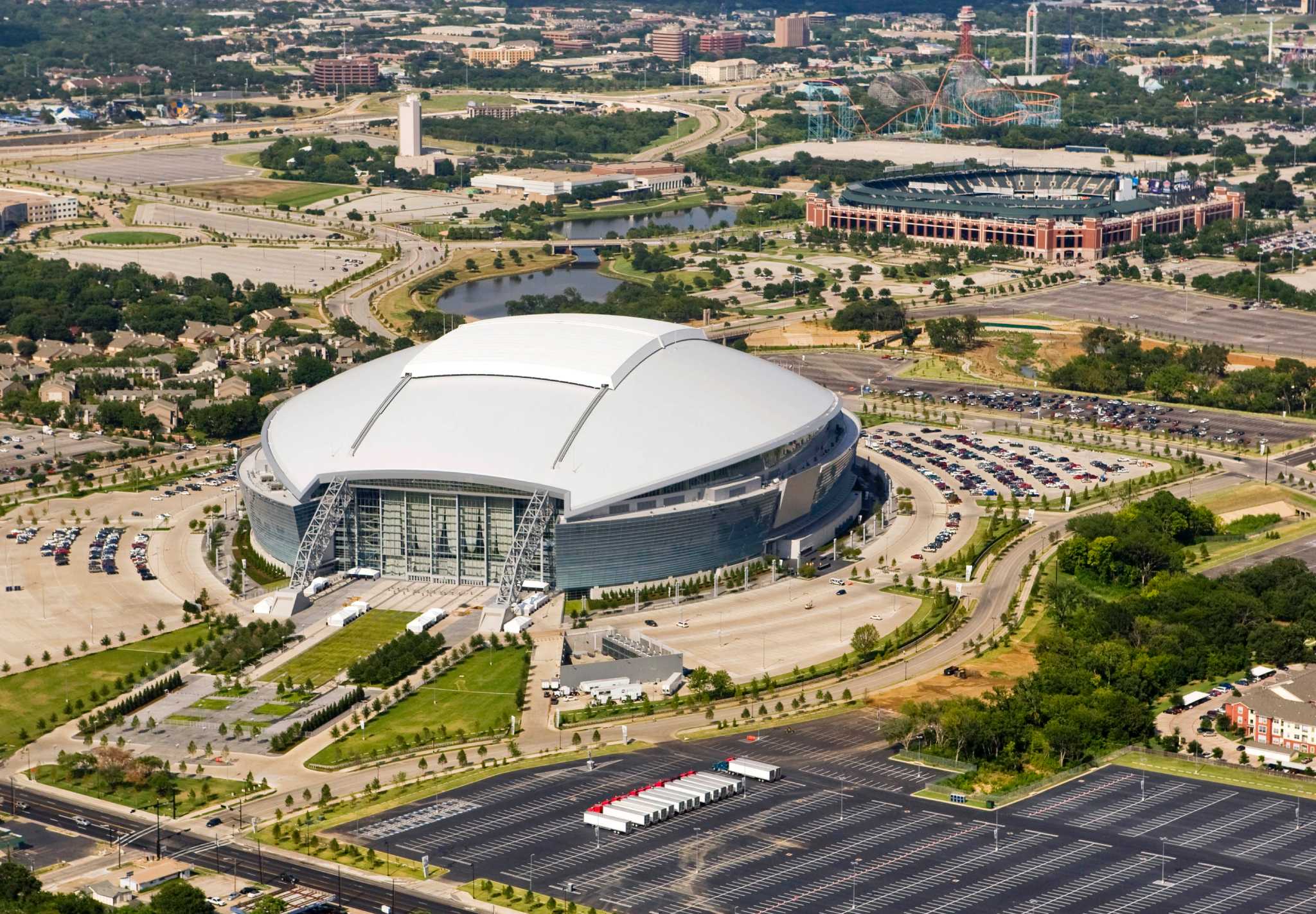 Texas trio hoping to land college football's new title game