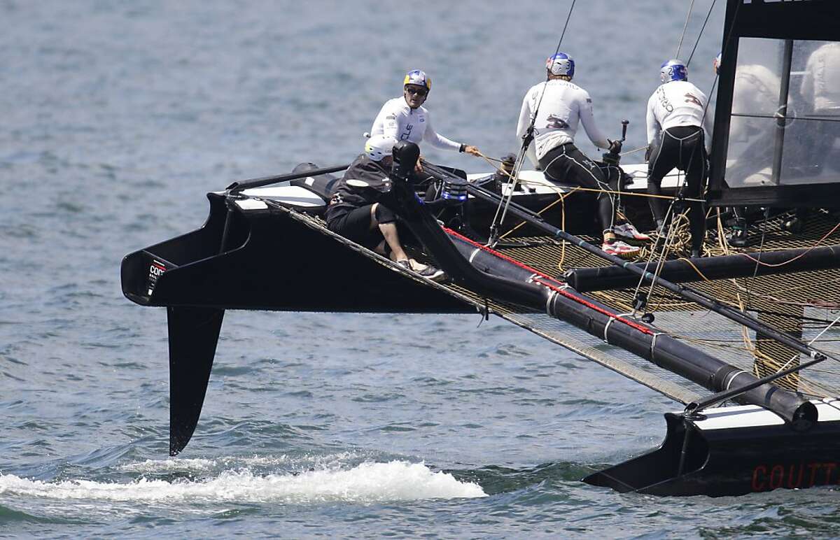 Oracle boats 1-2 in America's Cup fleet race