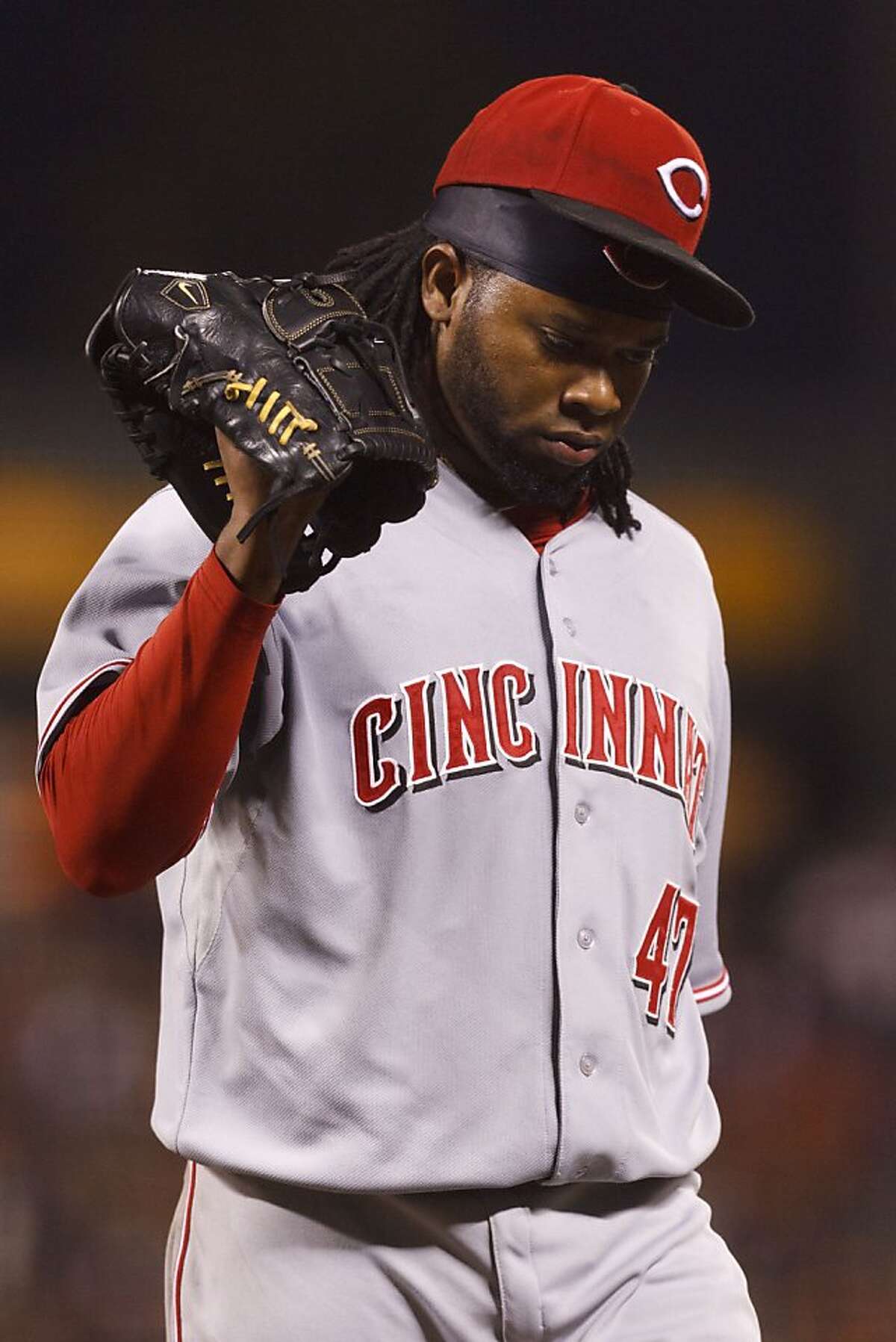 Giants beat Reds 5-0; shutout streak at 36 innings