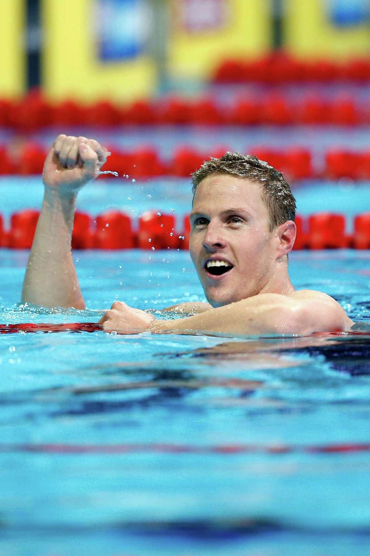 Weltz upsets swim team favorites