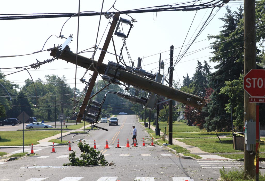 Eastern U.S. storms kill 13, cut power to millions