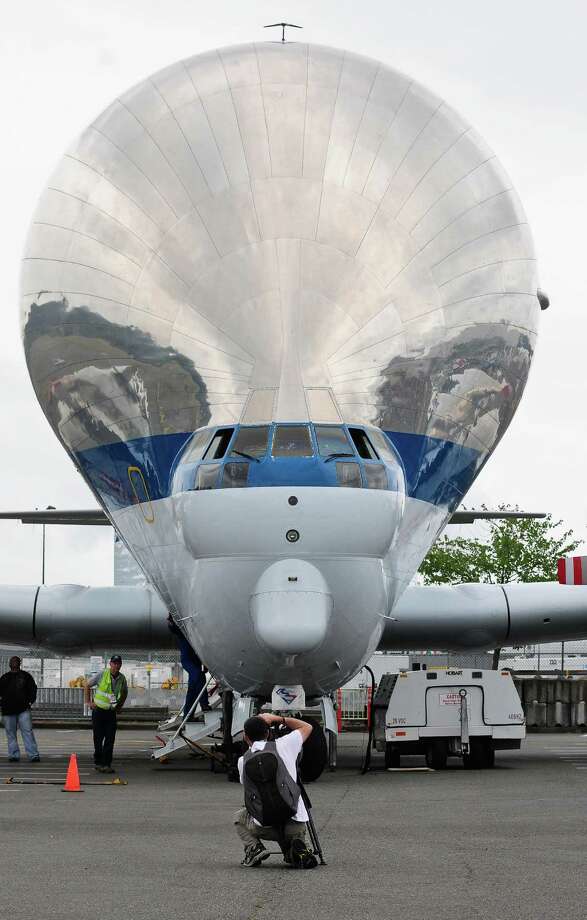 Unique airplanes with unusual cargo - seattlepi.com