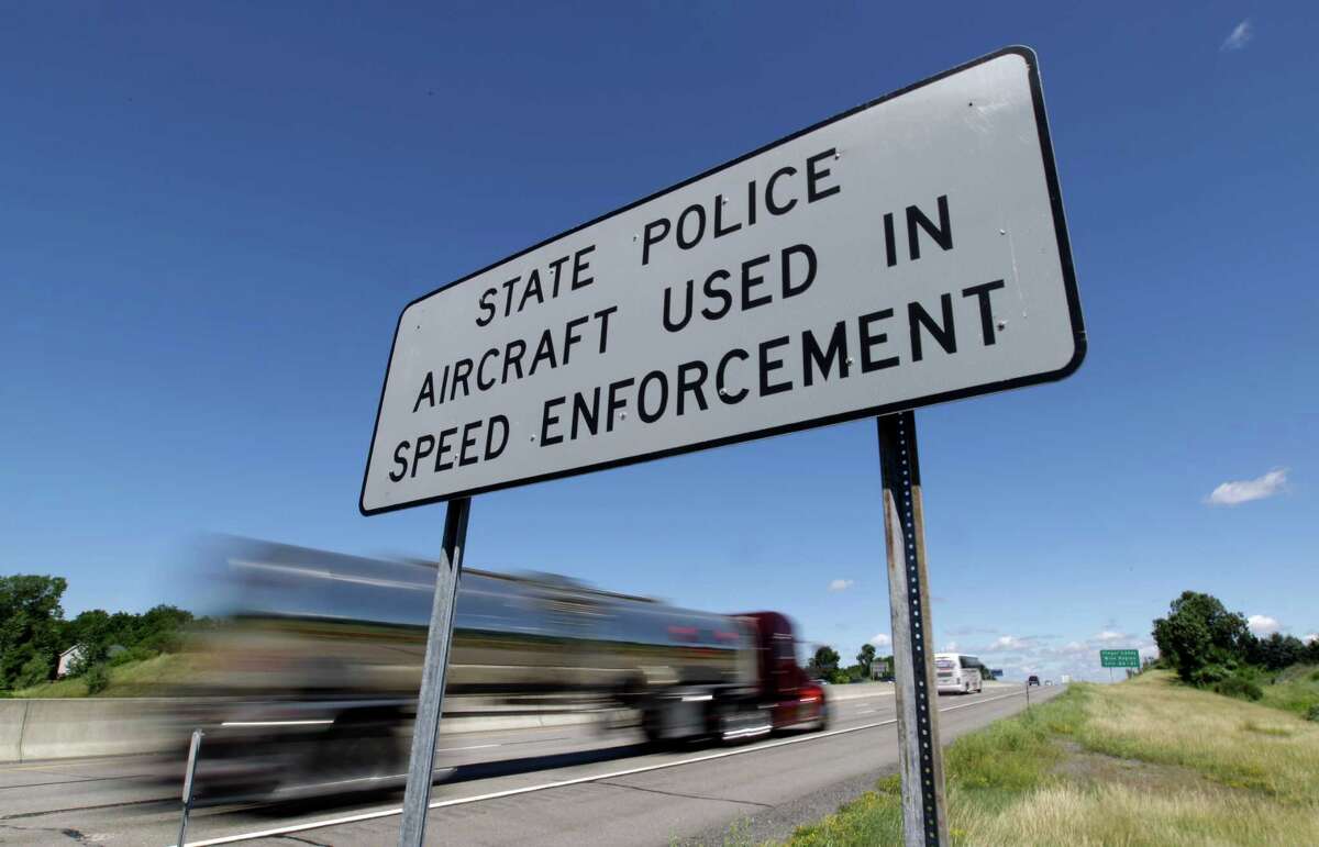 Speed traps from above vanishing into thin air