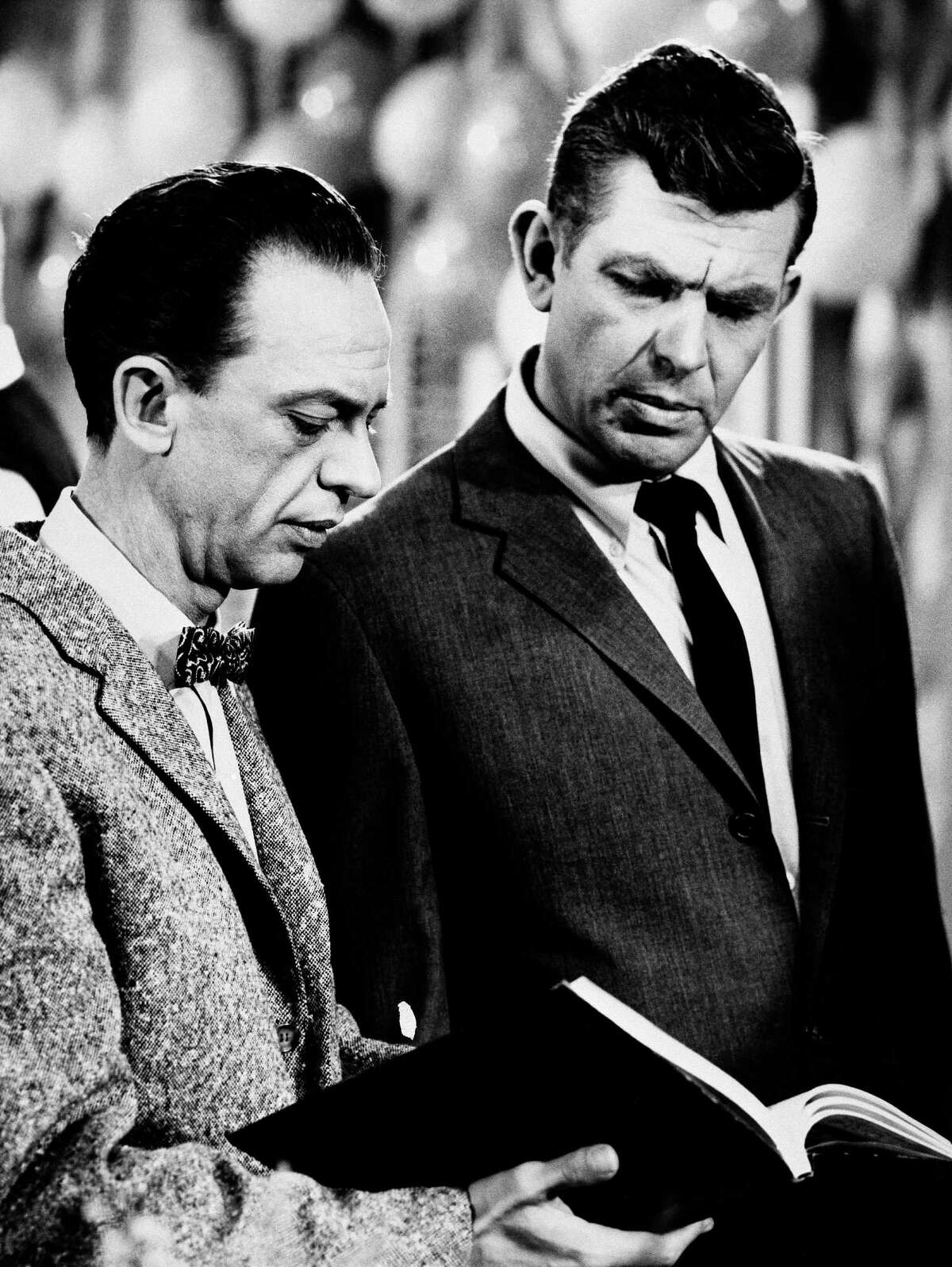 Andy Griffith, folksy TV sheriff and comedian, dies at 86