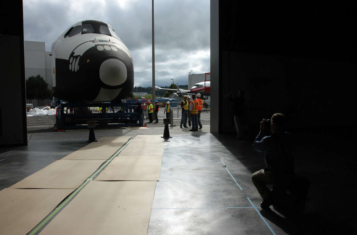 Shuttle trainer crew compartment lands in Seattle