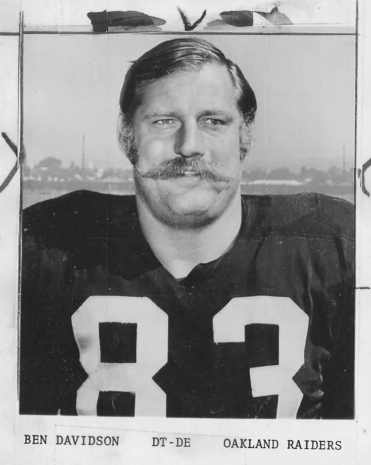 Ben Davidson, towering Raiders lineman, dies at 72 - SFGate