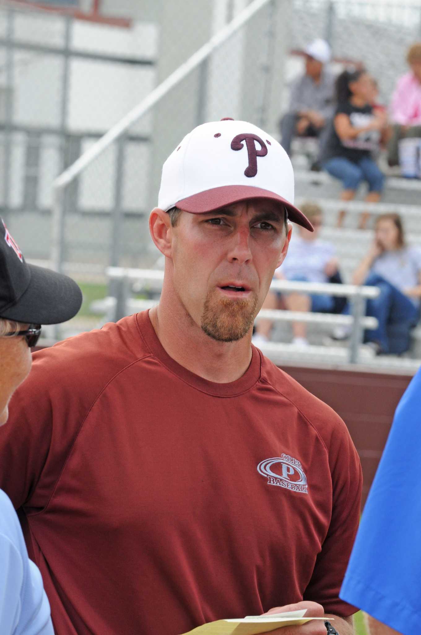 Baseball: Macias shines in senior season