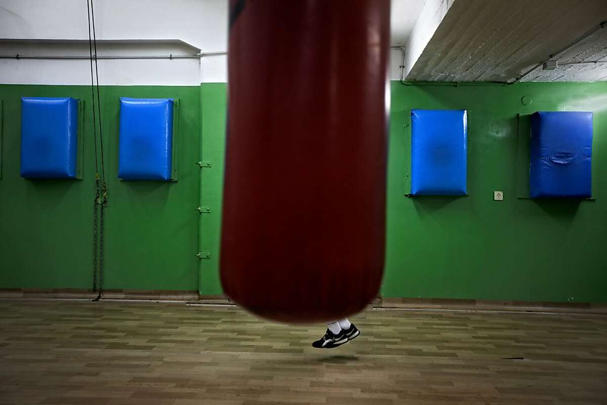 Boxing connects young Israeli Arabs and Jews