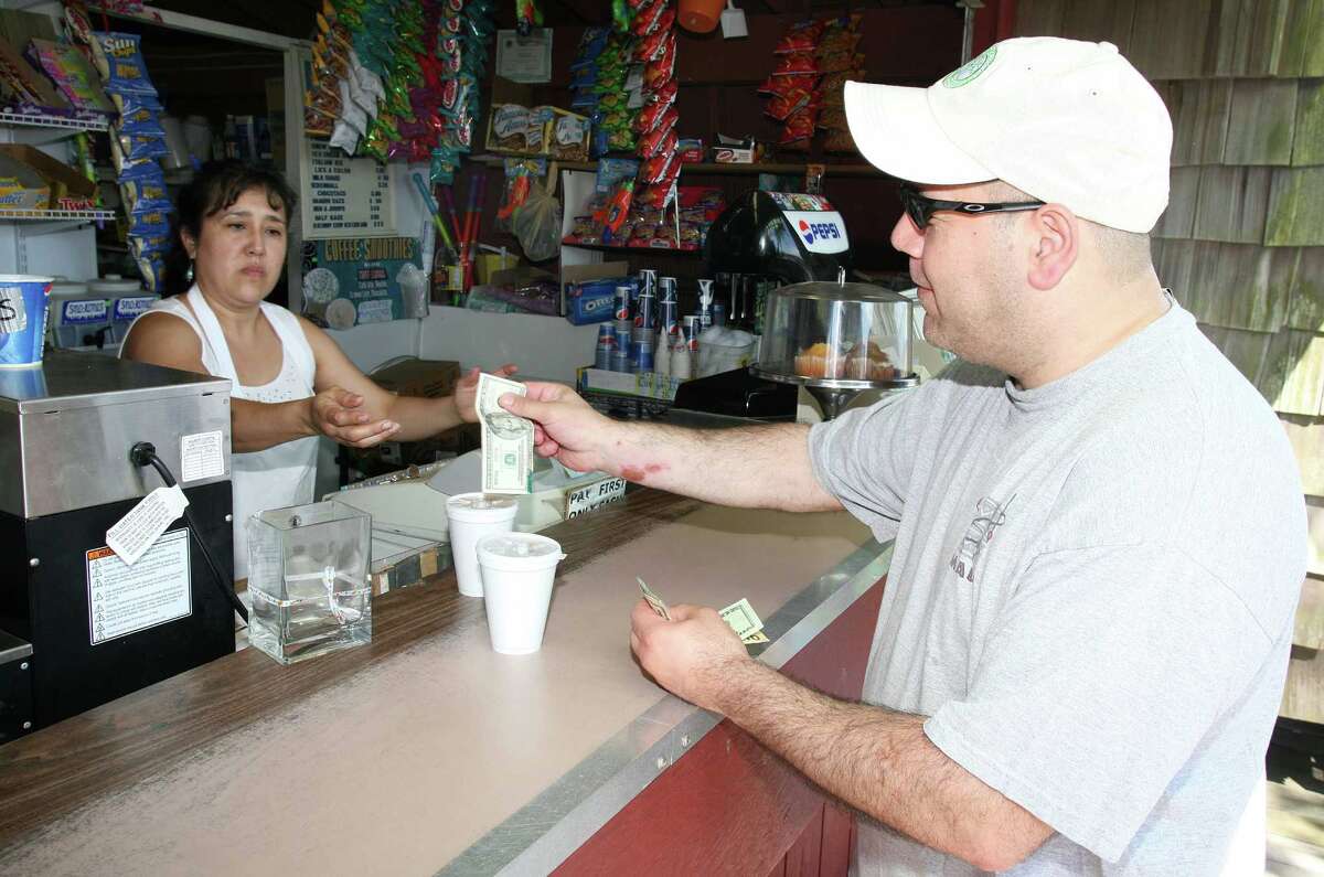 Island Beach devotees fight to save concession building