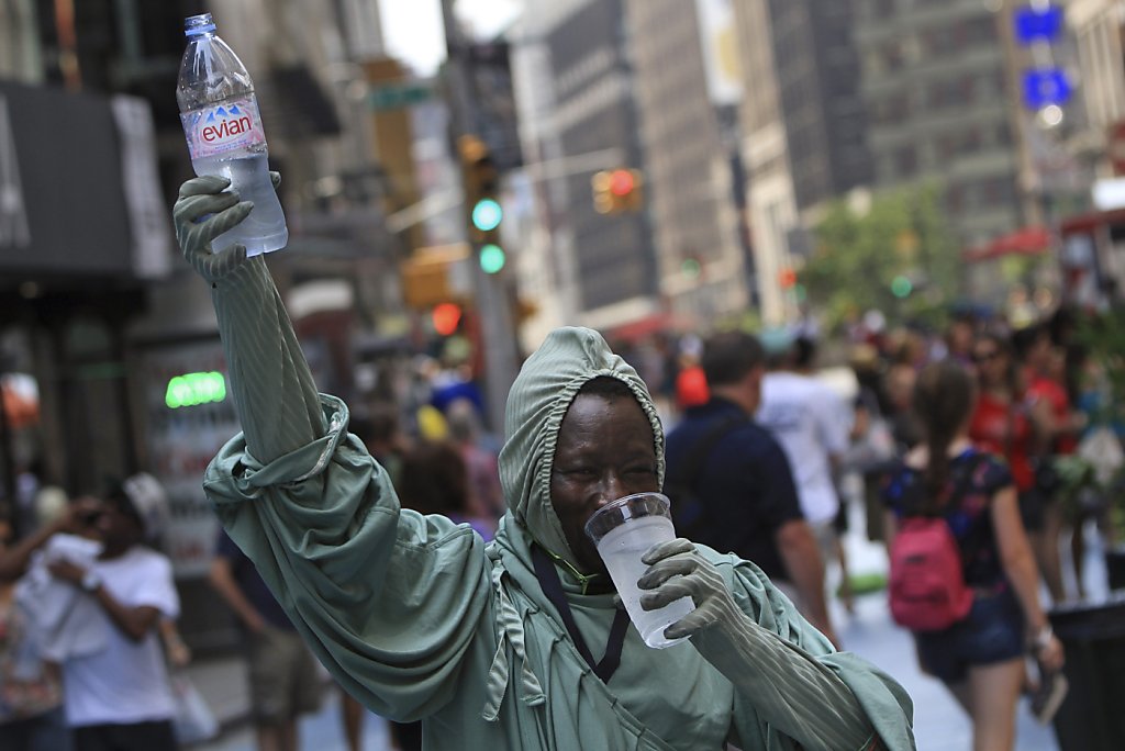 Stifling heat grips much of nation