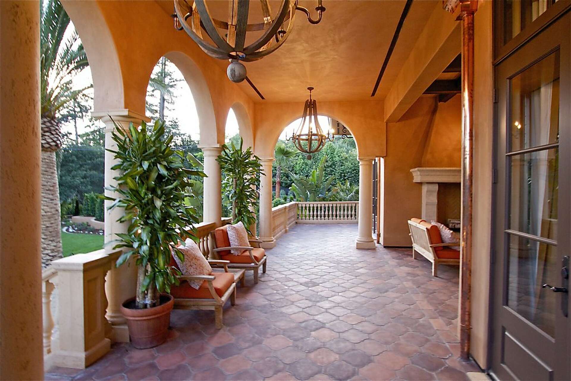 Mansion epitomizes Spanish Colonial style