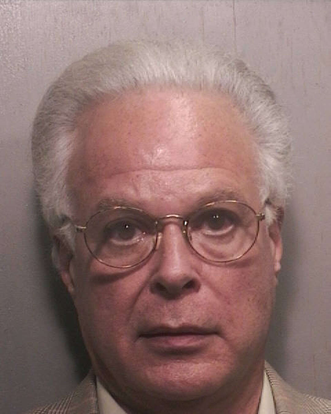 Former Hart Galleries owners going to prison in Ponzi scheme