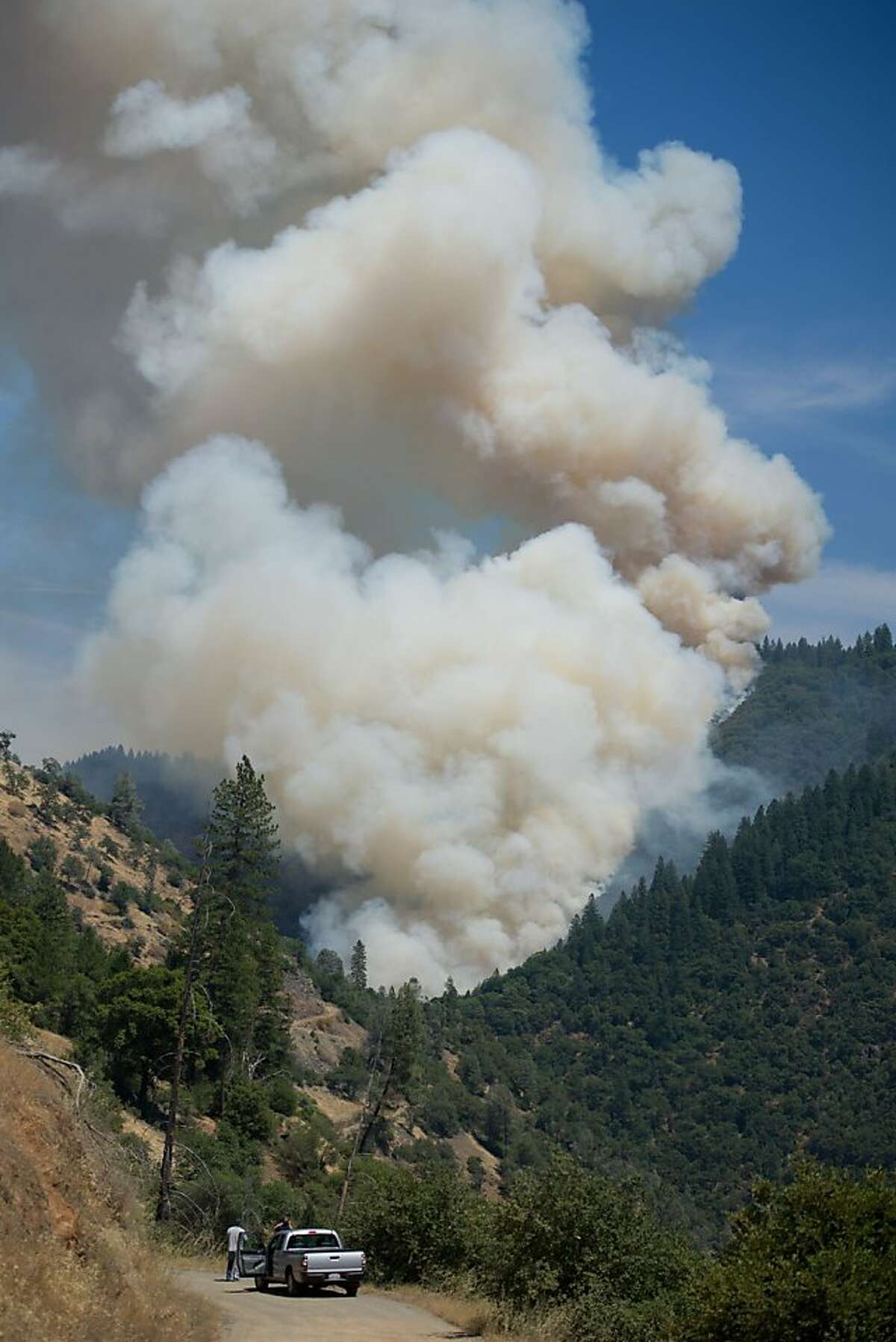Placer County fire grows to 2,500 acres