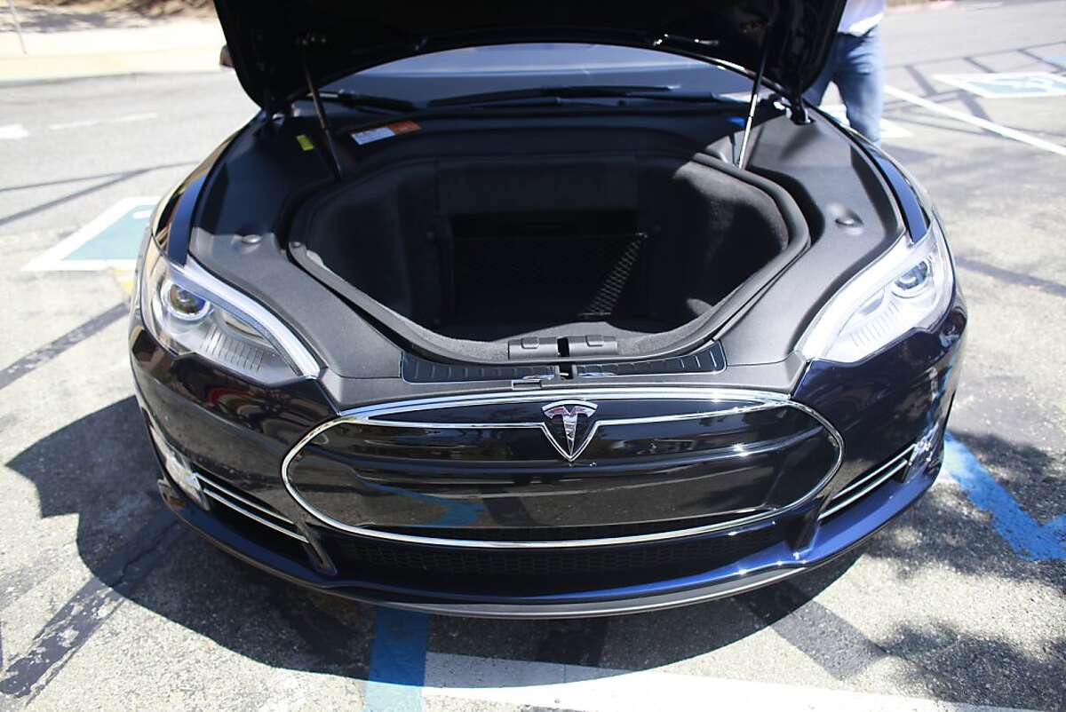 Memo: S.A.'s incentives for Tesla topped Nevada's