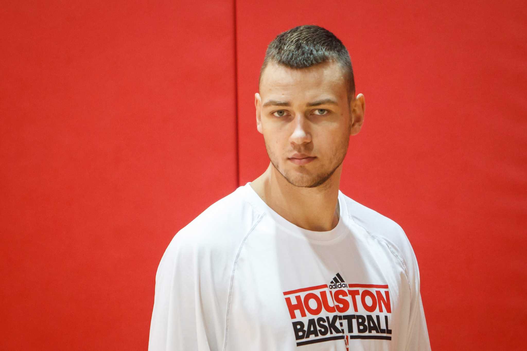 Rockets notes: Motiejunas makes big splash in debut