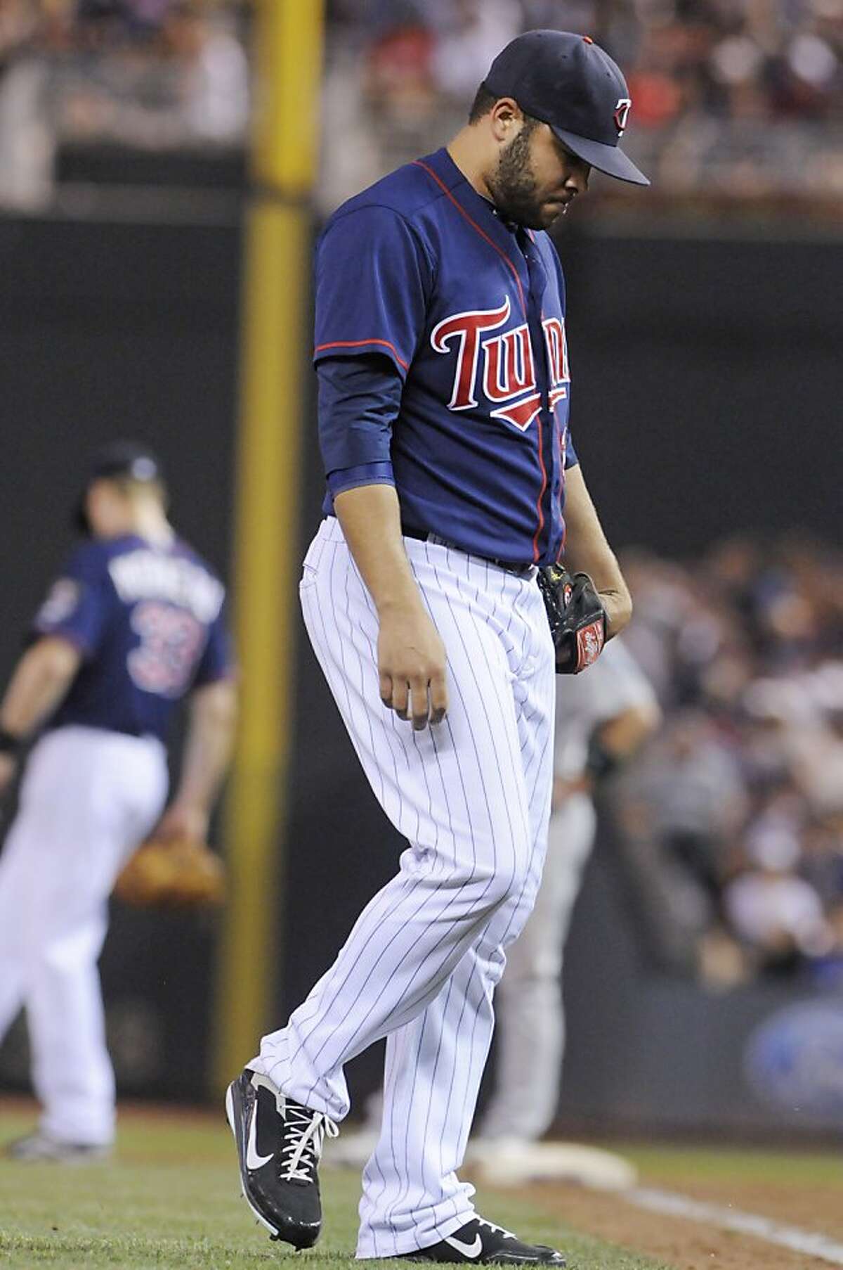 Jonny Gomes' slam helps A's win