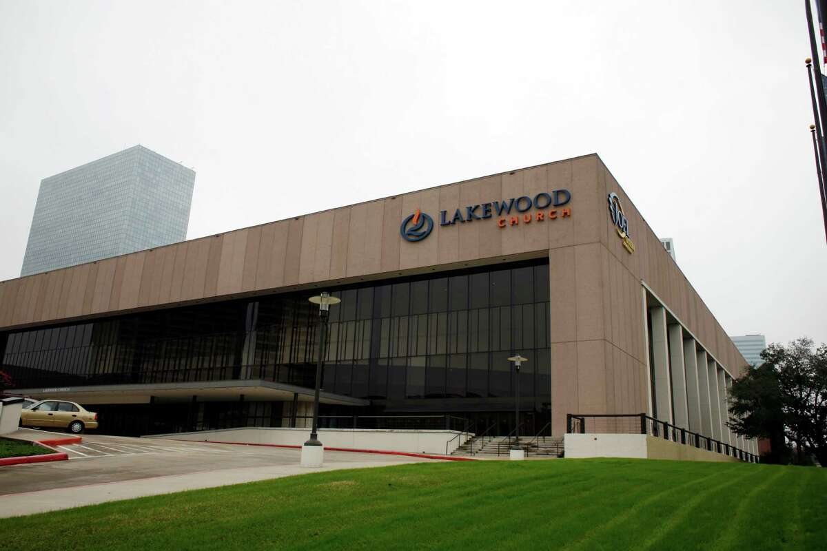 Fort Bend County to open public bus service to Lakewood Church