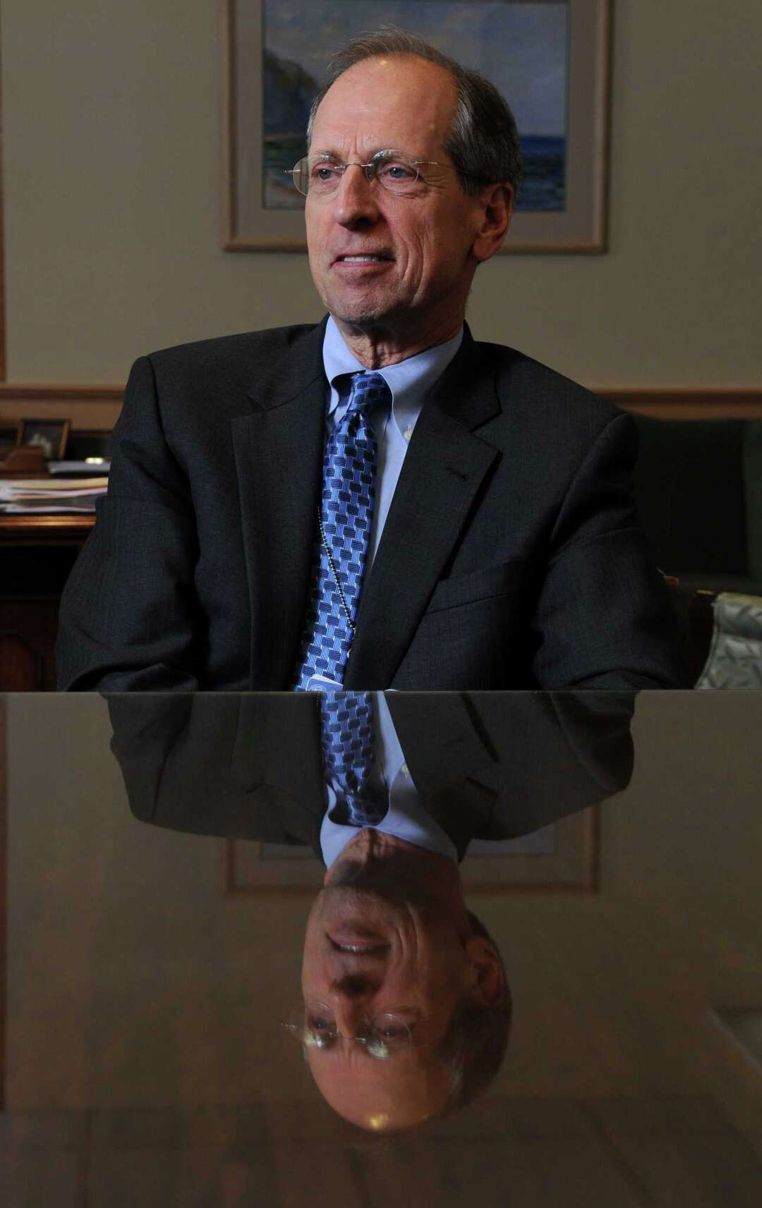 Mutually beneficial ties