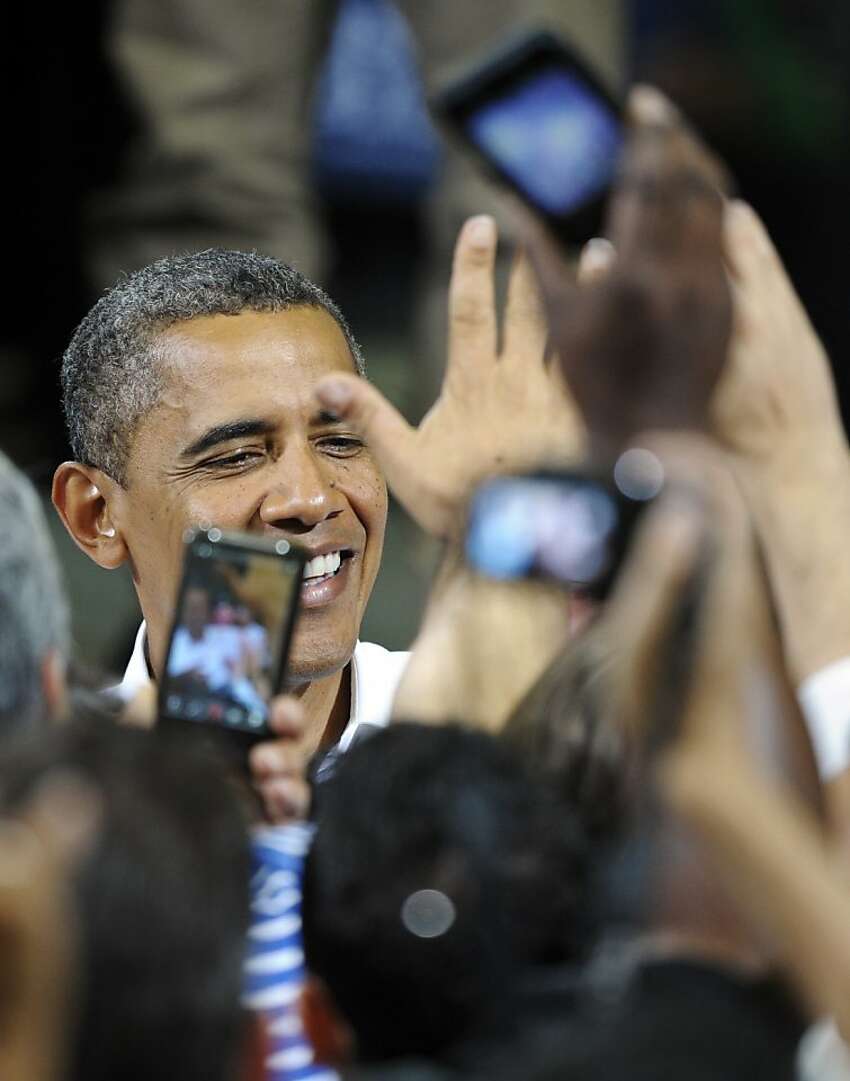 Obama takes a swing through Virginia