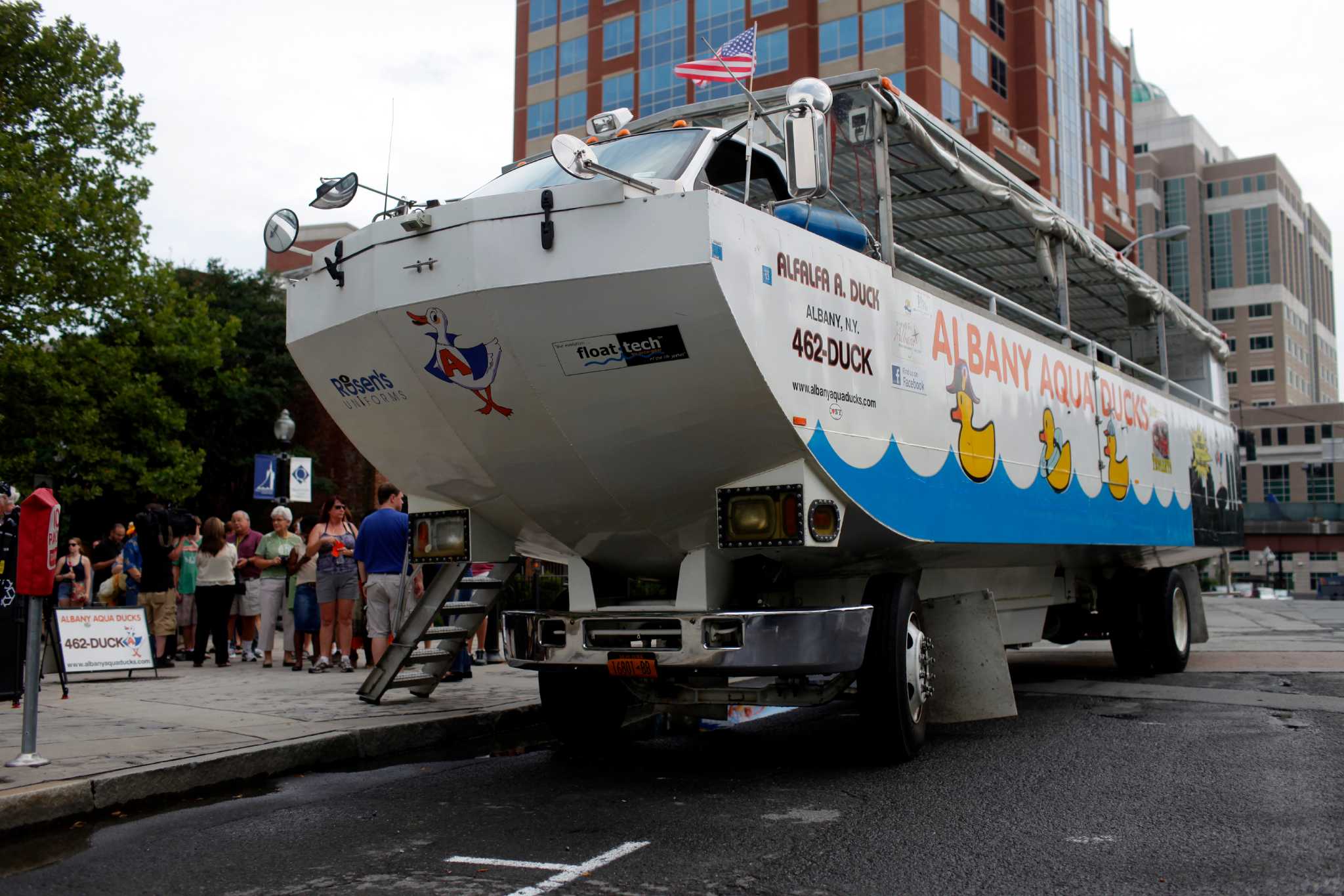 Amphibious Super Ducks tours nixed in Albany