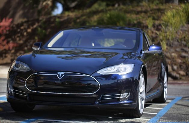 Tesla test drive: Smooth, silent, fast