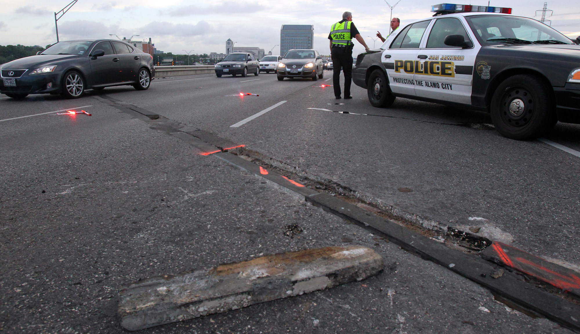 Debris on road brings U.S. 281 to a crawl