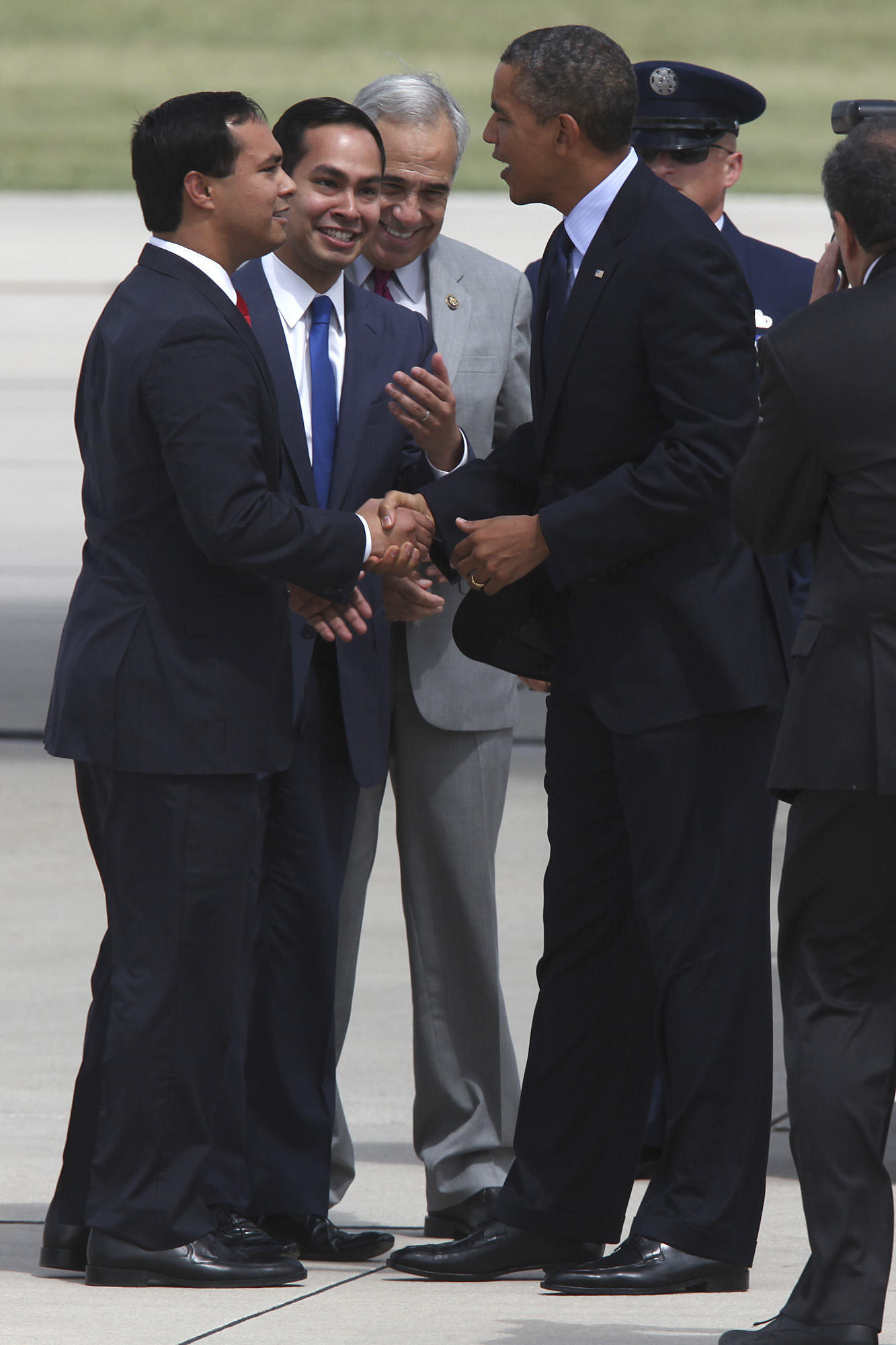 Mayor, local dignitaries embrace Obama's visit