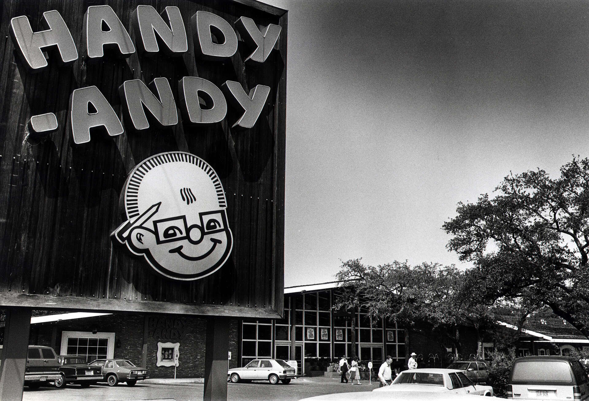 Handy Andy's 6 area stores change hands