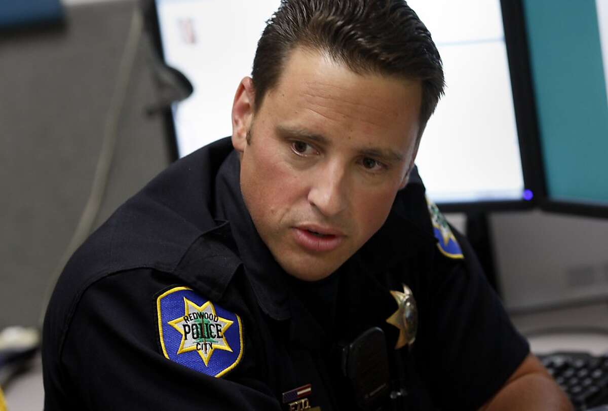 Redwood City police use video-text chat