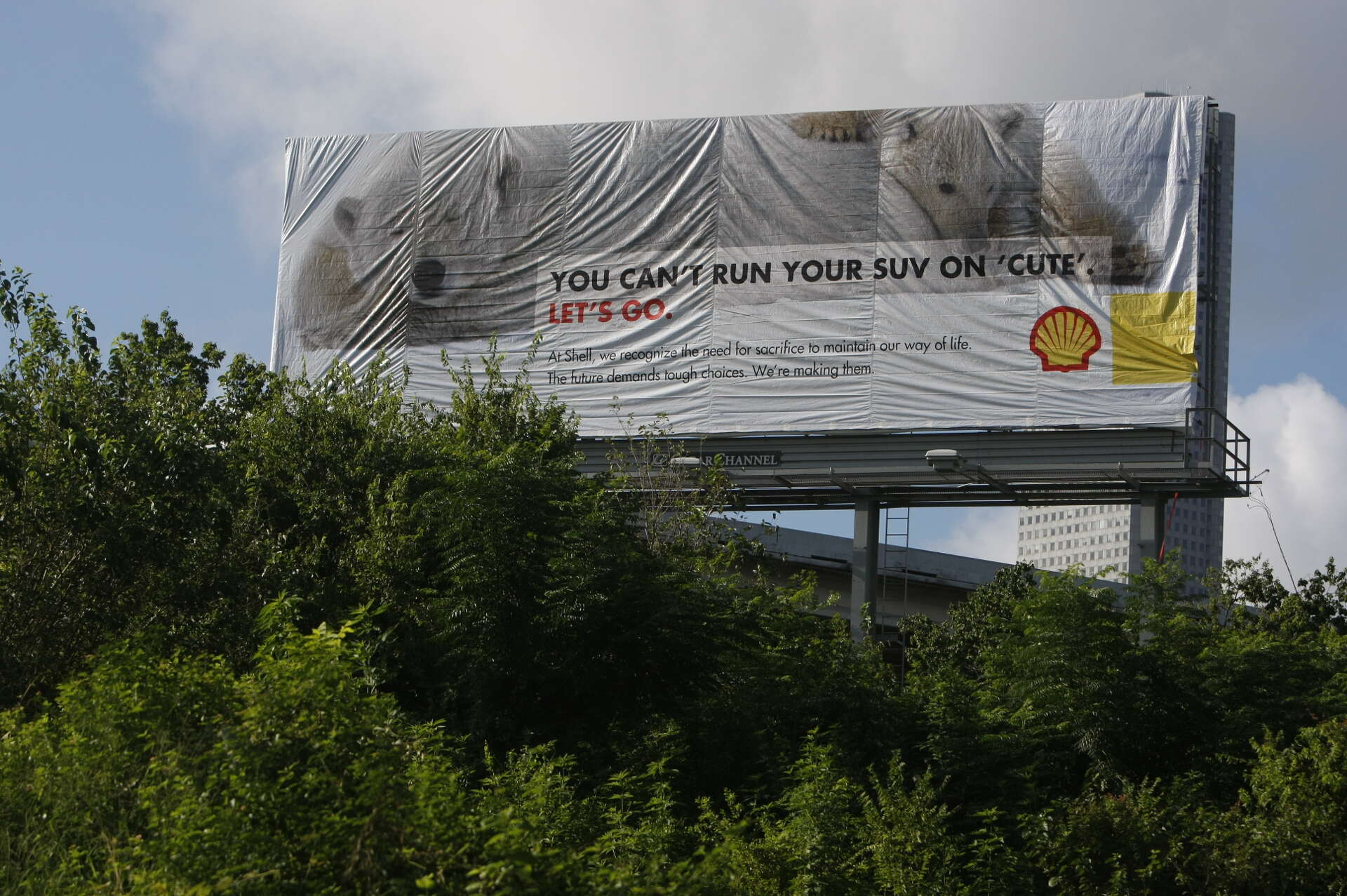 Greenpeace unveils billboard in Texas that spoofs Shell ad