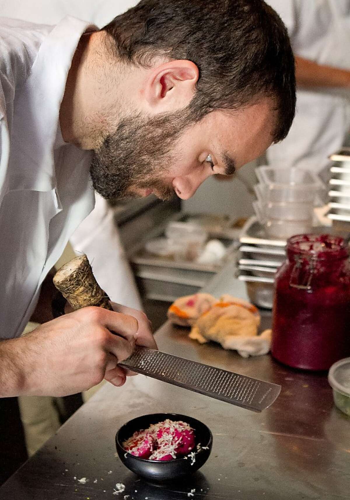 Wine expert Lynch spreads wings with St. Vincent