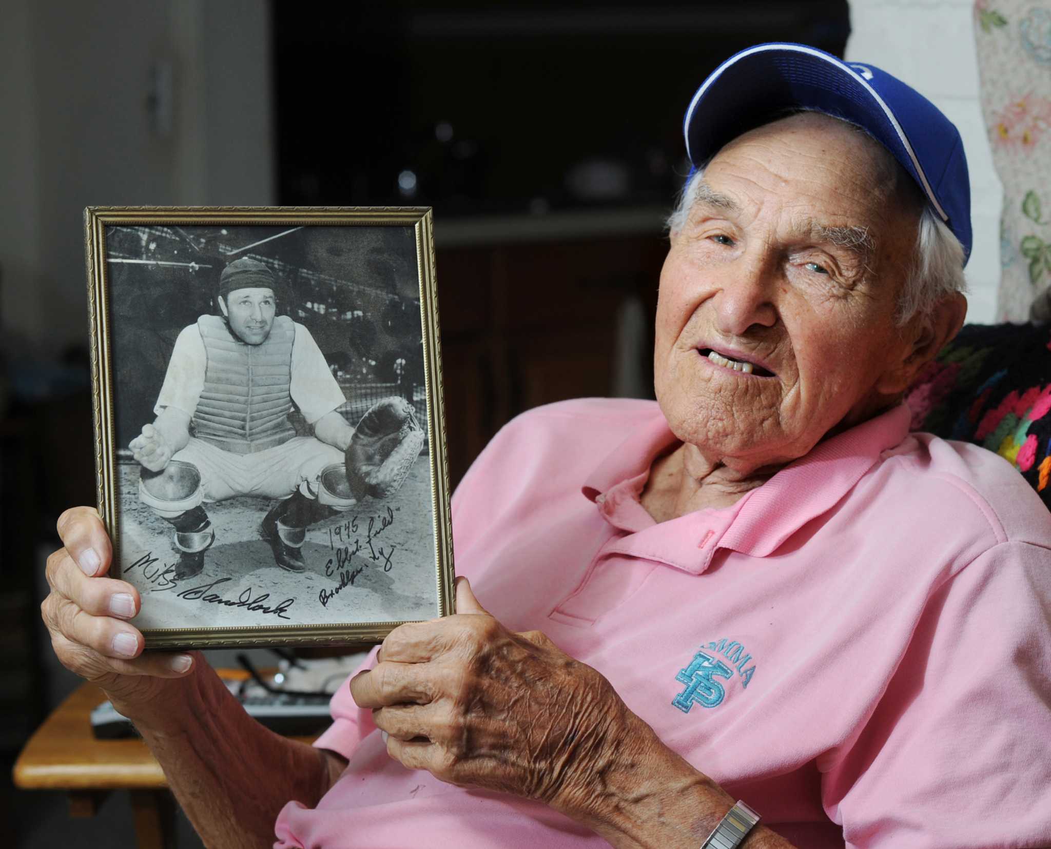 Sandlock to be honored as oldest living Dodger