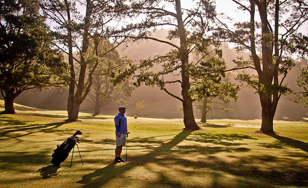 The dew sweepers - golf's early risers