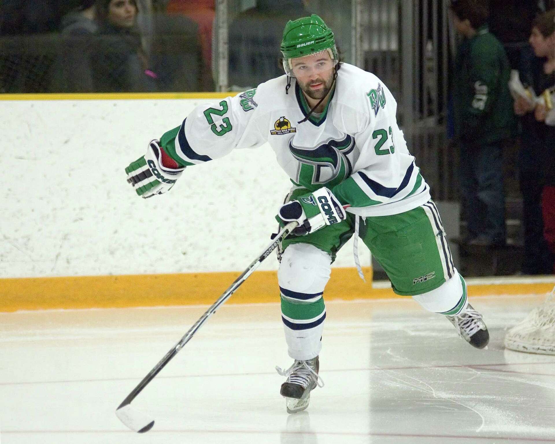 Girlfriend of former Whaler among slain