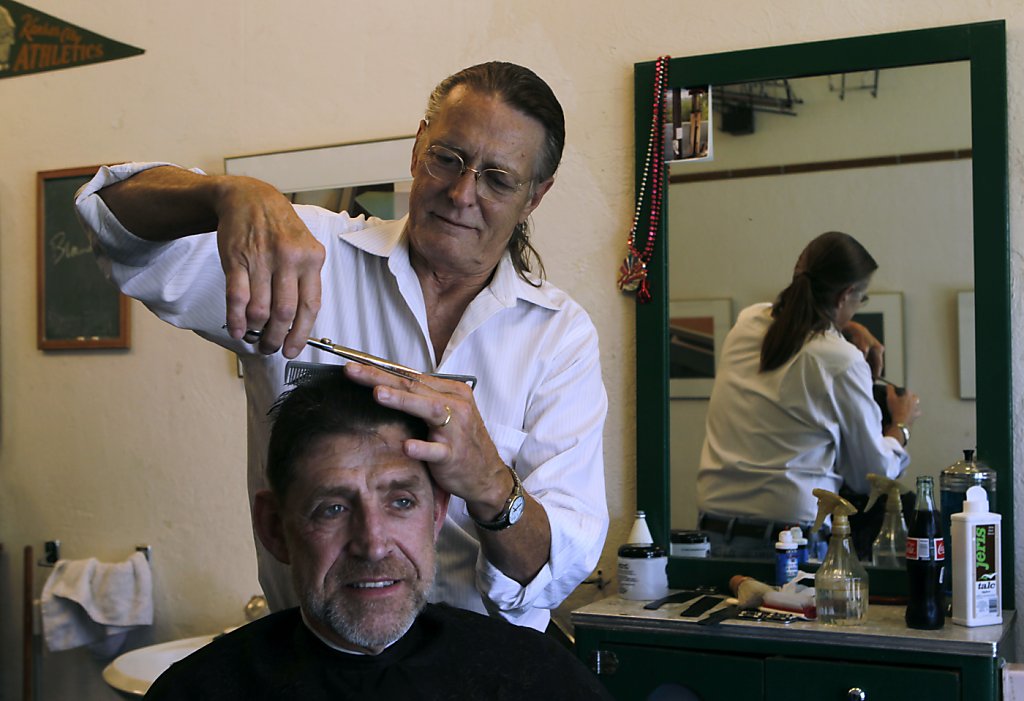 Rockridge barber offers classic cuts