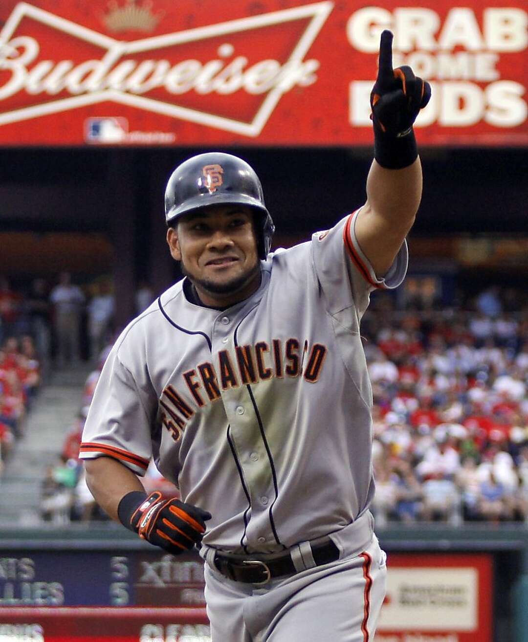 SF Giants get a wacky win
