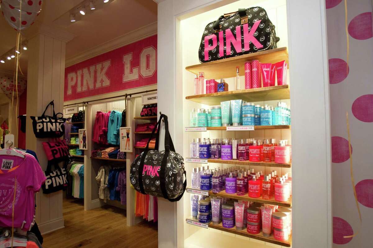 Victoria's Secret model helps unveil Texas' first PINK store