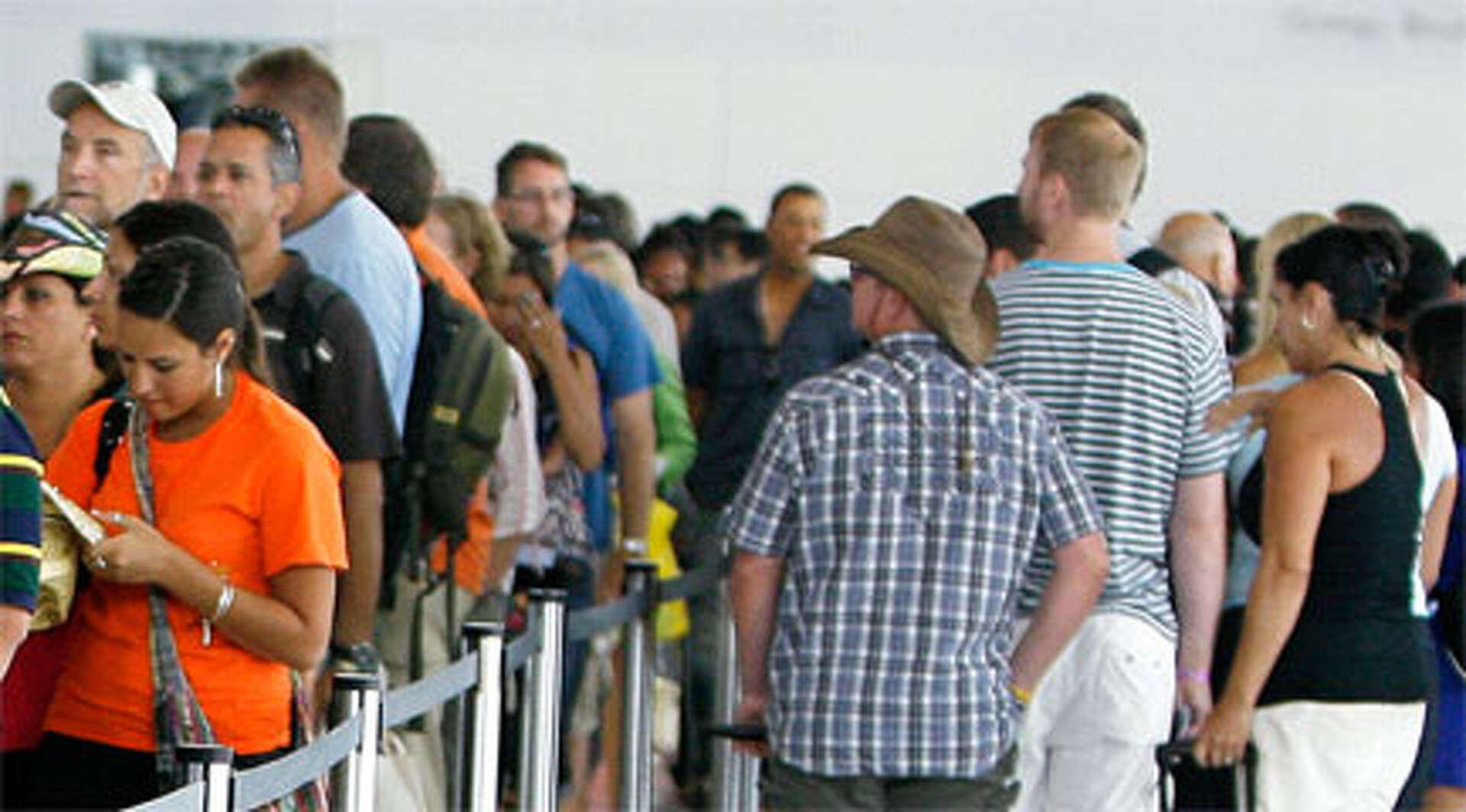 12 tips for easy international travel