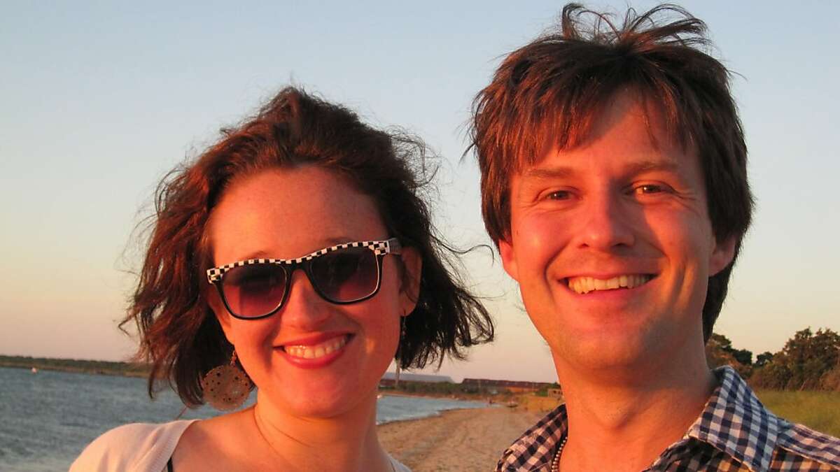 Lead singer says 'I do' to band of gold