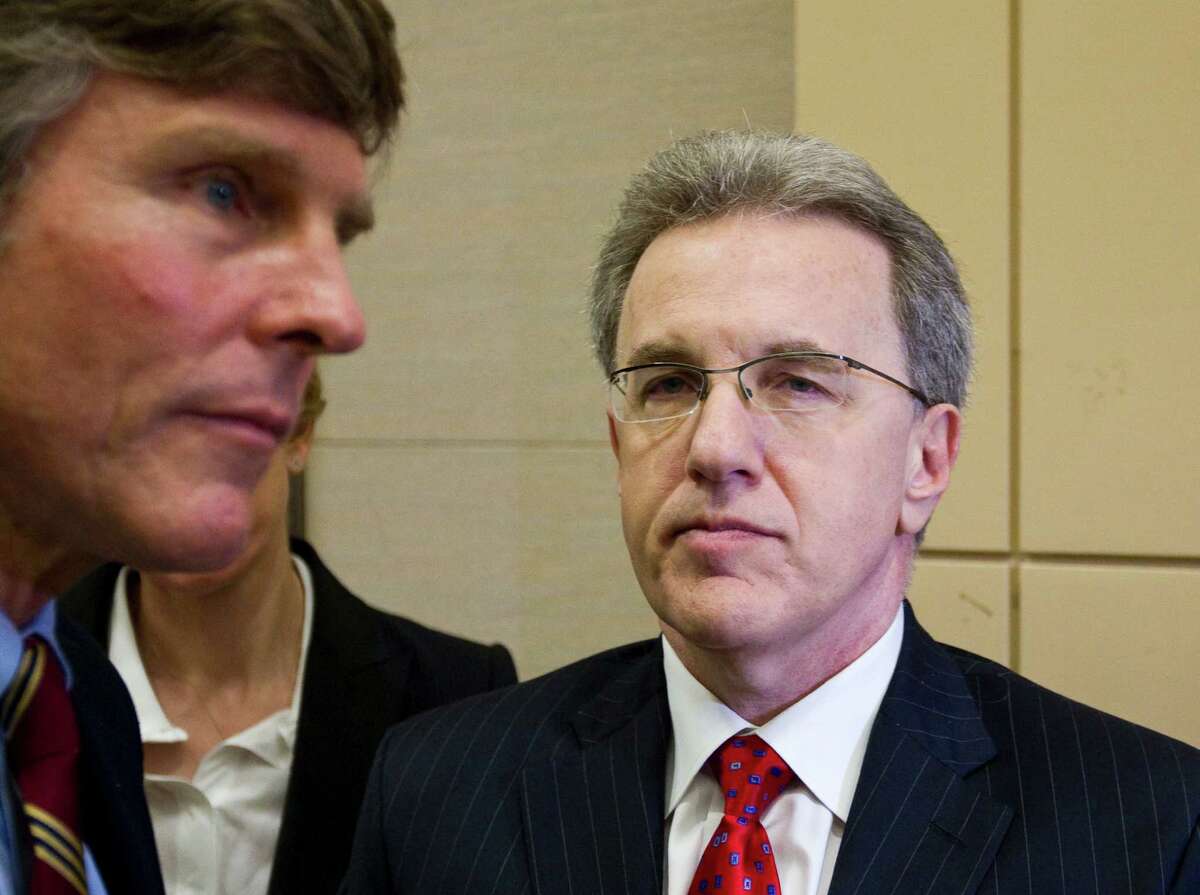 Stern's mistress expected to plead guilty