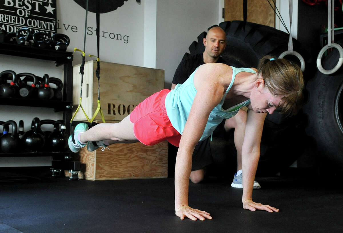 Picking a personal trainer requires homework