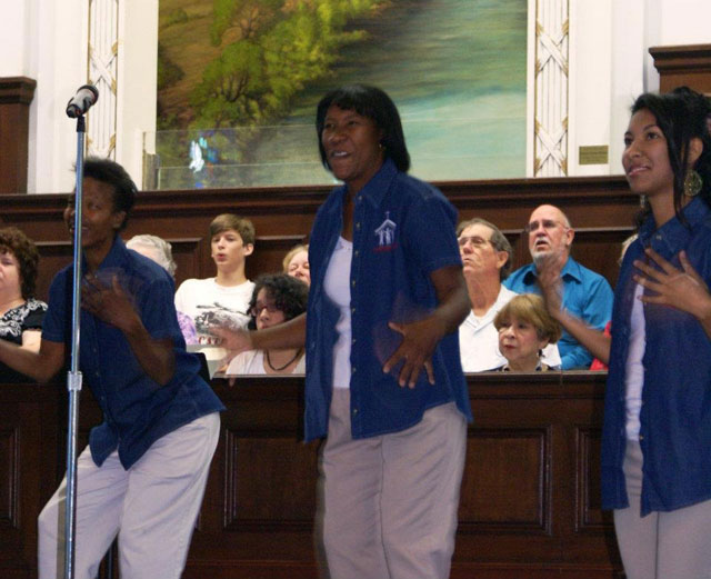 Deaf church opens at Baptist Temple