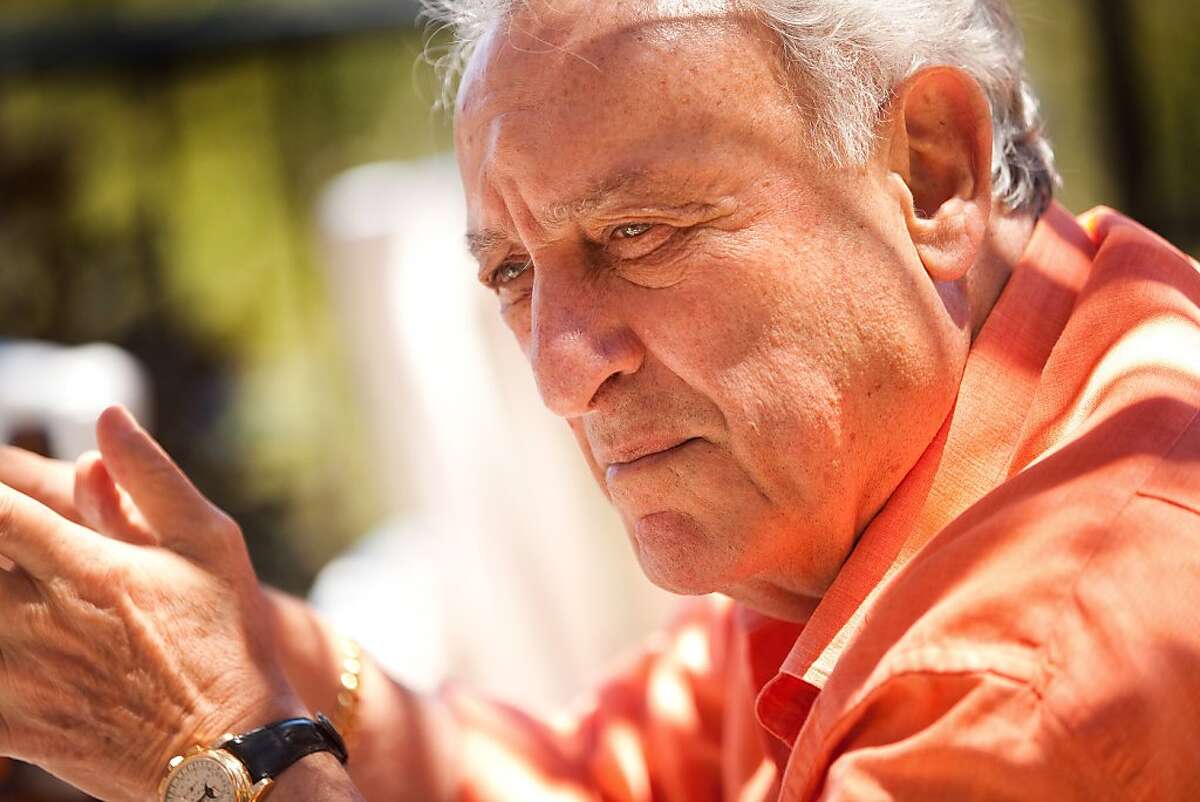 Sandy Weill, retired banker, changes key