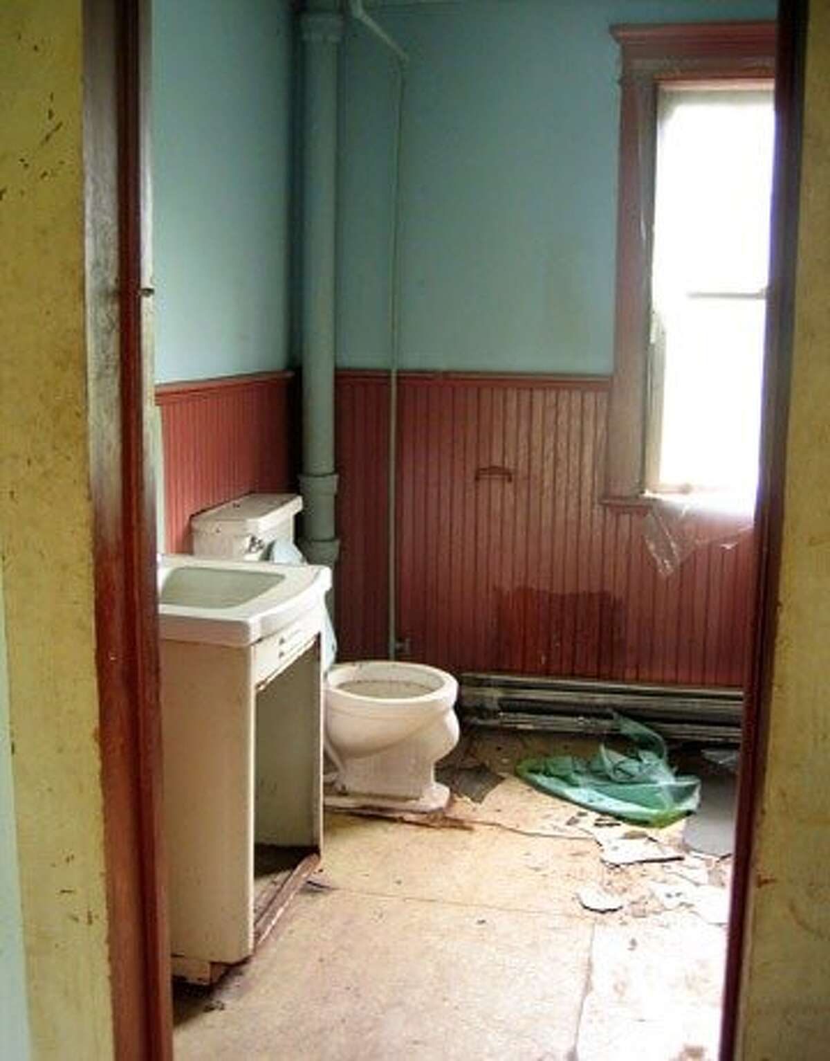 Before and after: Inspiration for your bathroom renovation