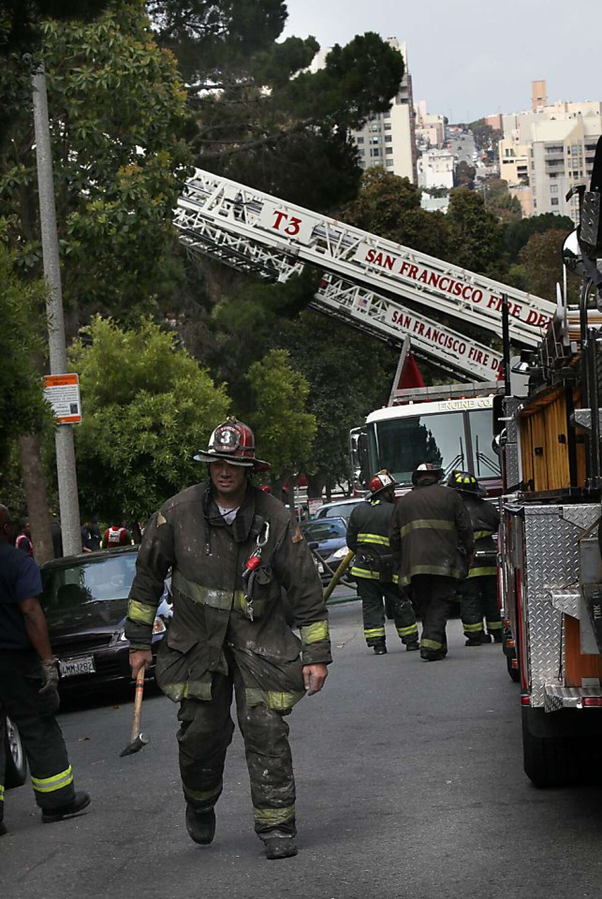 SF apartment fire kills 1, injures 2