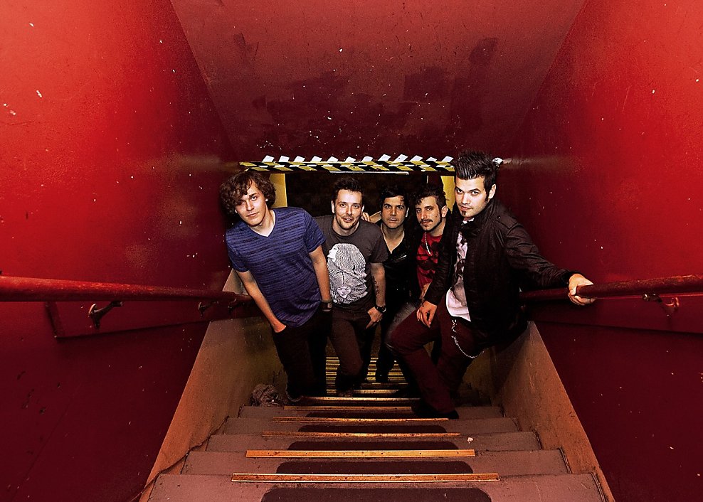 New Diplomat: 5 band members from 5 countries
